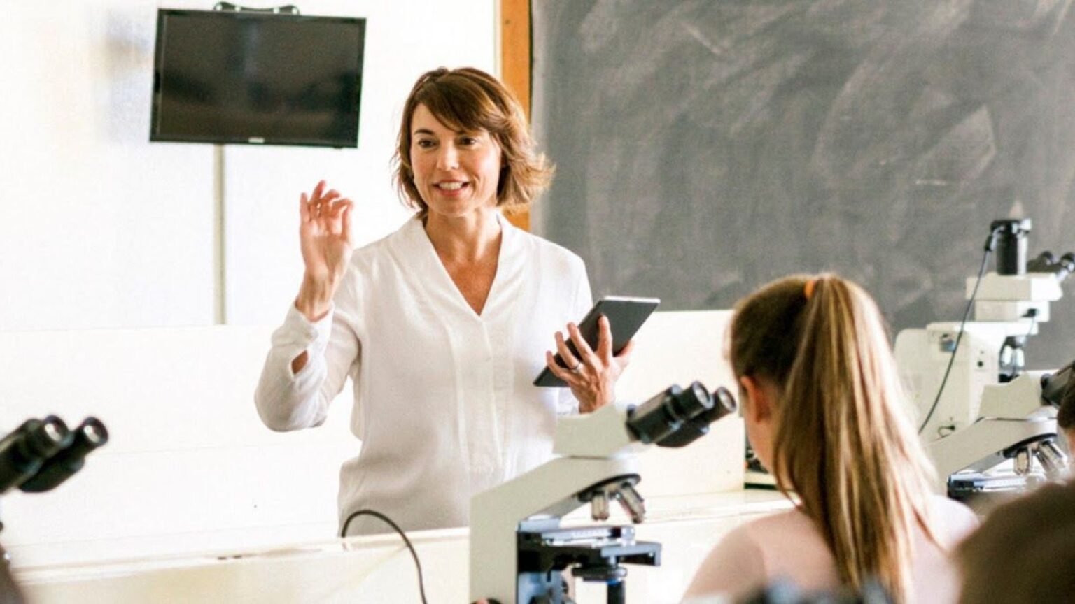 Best Strategies for Teaching STEM Subjects